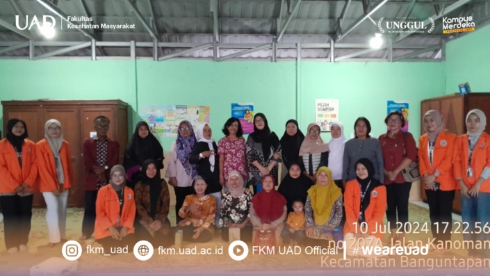 Penyuluhan Pencegahan Hipertensi dan Pengolahan Sampah - FKM UAD